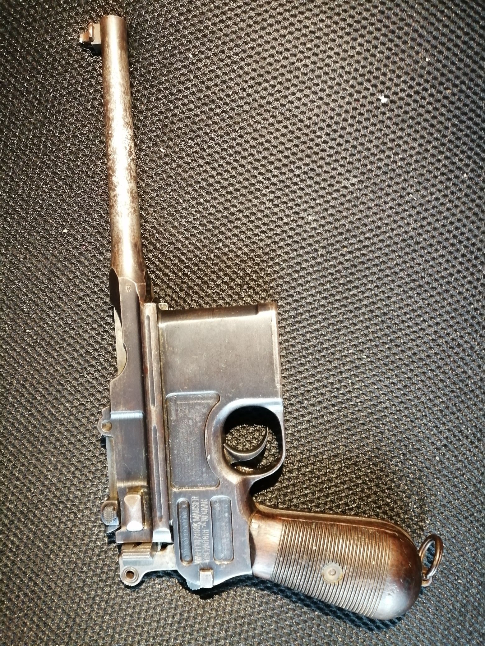 Pistolet Mauser C96. Komisarz za milion dolarów | TwojaHistoria.pl